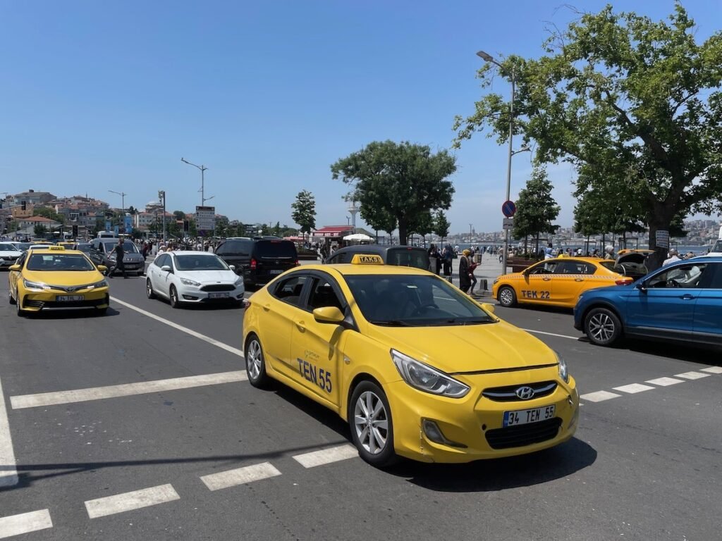 Istanbul Taxi Guide: Tipps & Tarife 2024 - Türkei Life